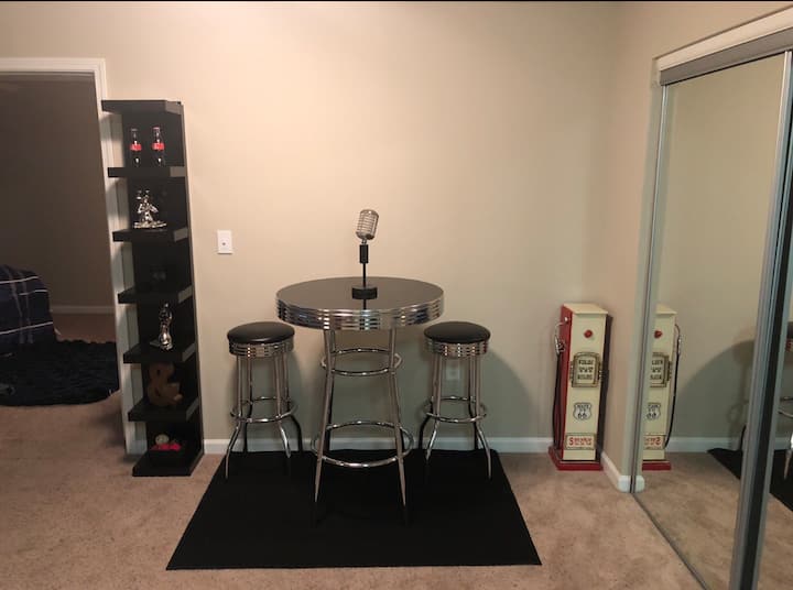 Nice 2 Bedroom Apt - 20 Mins From Downtown Atlanta - Duluth, GA