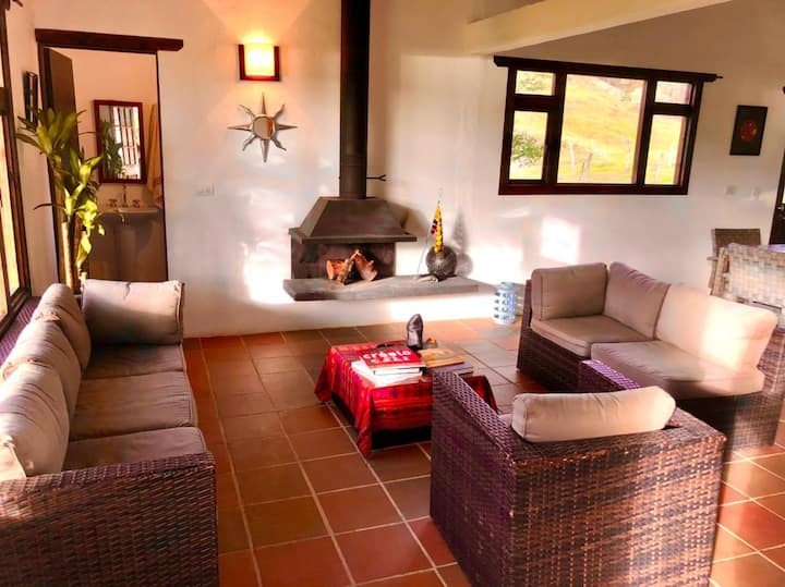 Casa De Campo Pirry, Del áRbol Y La Laguna - Cucunubá