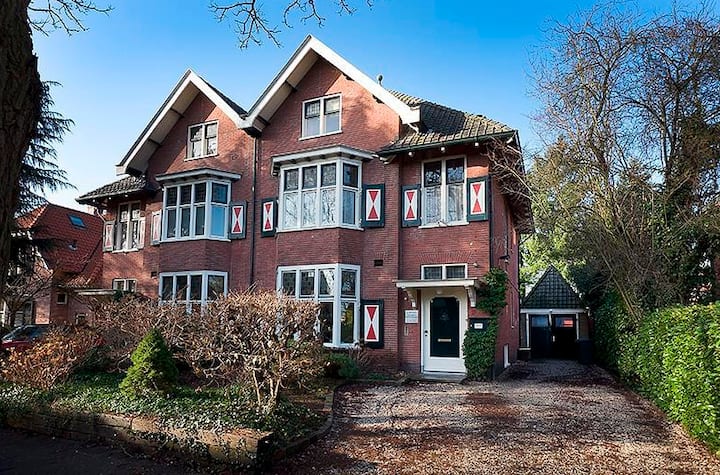 Monumental Villa, Family Home - Close To Amsterdam - Hilversum