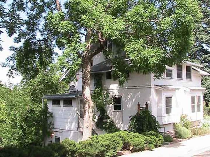 Superb Location; Farmhouse Charm; Terraced Patios - Boulder, CO