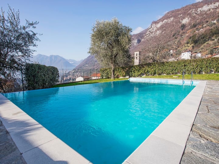 Ossuccio Grande C Sleeps 12 By Italian Apartments - Comer See