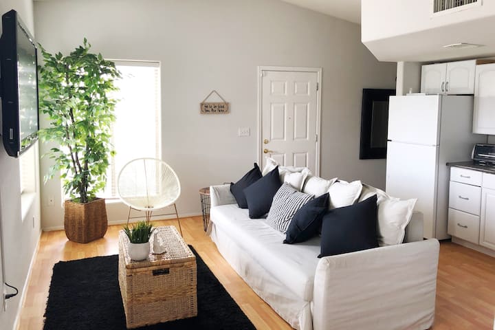 Modern, Bright Casita -- Quiet Neighborhood - Chandler
