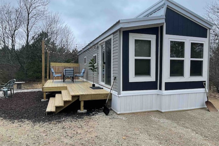 Highlander Tiny Villa - Michigan