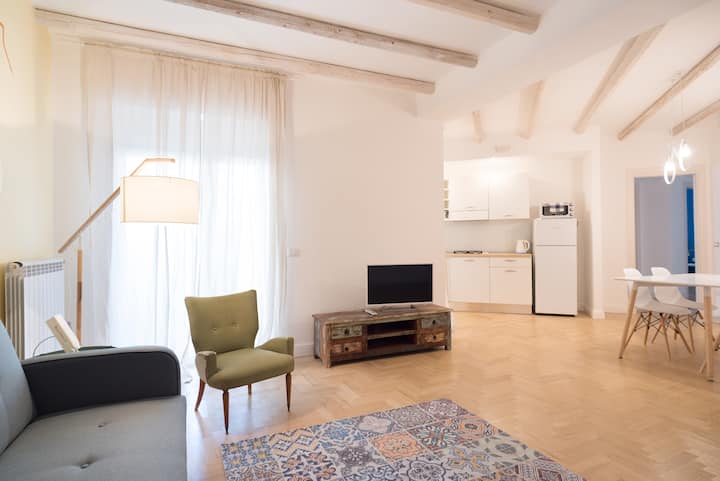 Virgilio - Design Home In The Historical Area - Naples
