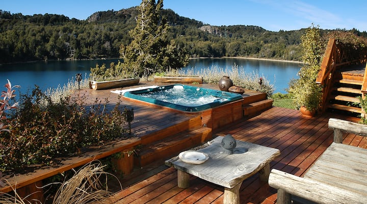 Magnificent Home With Lake Vistas H14 - San Carlos de Bariloche