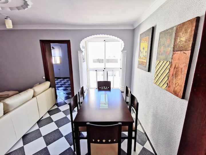 Piso Tranquilo En San Fernando - Cádiz