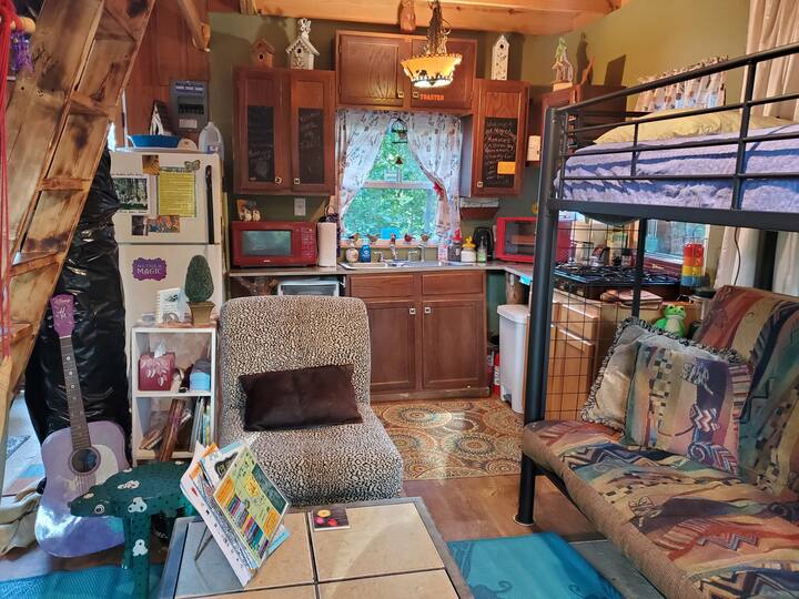 5 Best Treehouse Cabins Near St. Louis, Missouri | Trip101