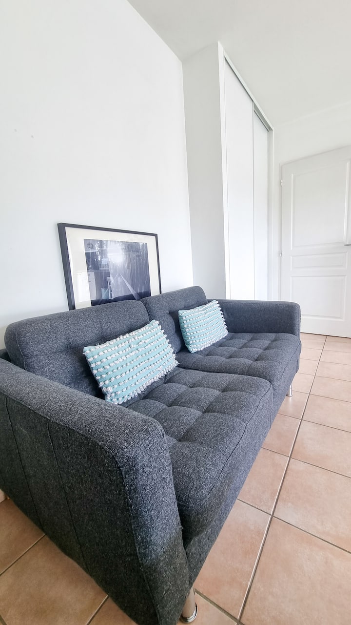 Apartment In Annecy-le-vieux - Argonay