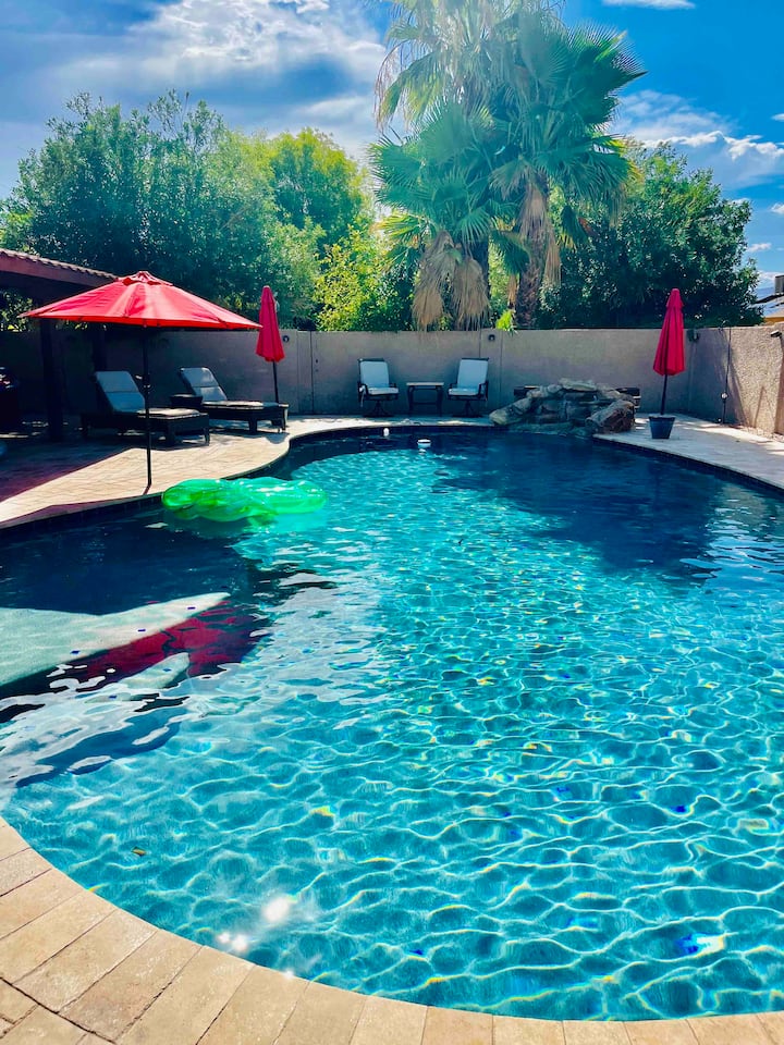 Peaceful 4br/2 Bath* Heated Pool* Hot Tub* - Sun City, AZ