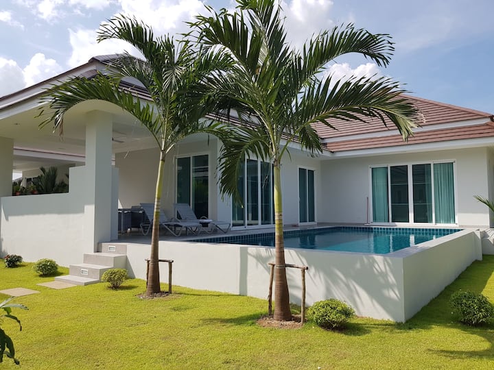 Brand New Luxury Villa In Hua Hin - Hua Hin