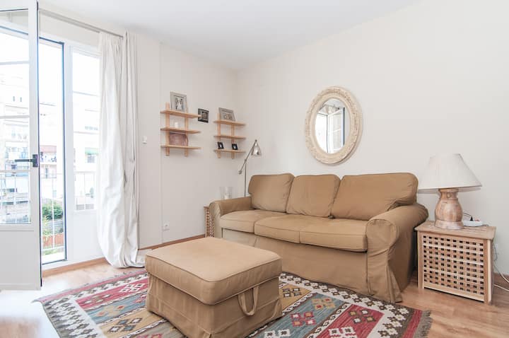 Sunny 1-bedroom In Eixample, Barcelona! - Barcelona