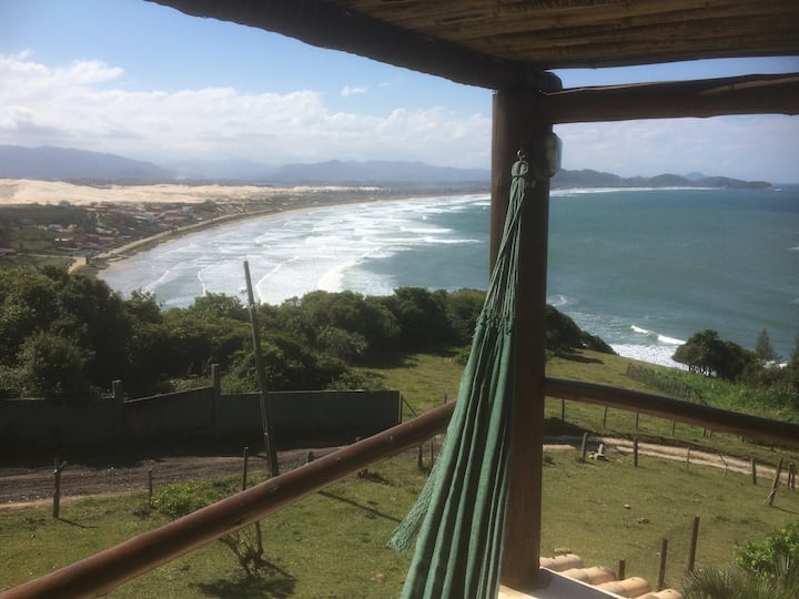 Casa Com Exuberante Vista E Muito Conforto. - Imbituba