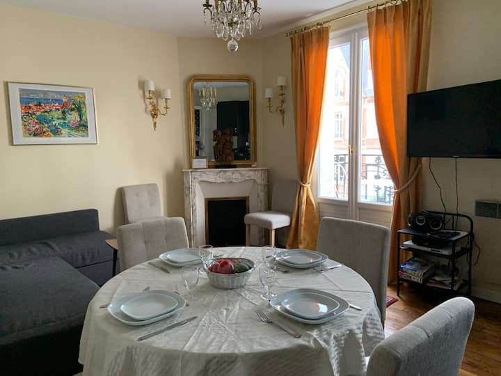 Appartement De Charme Au Cœur Du Triangle D’or - Deauville