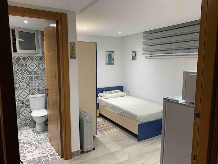 Lovely Studio Close To Pmf Schools - Tunis