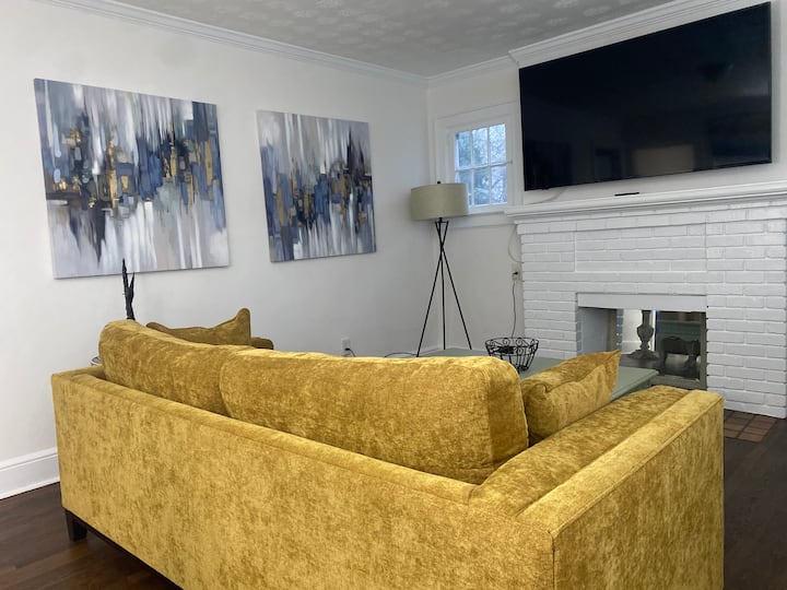 2 Bedroom Bungalow In The Heart Of Atlanta - Atlanta, GA