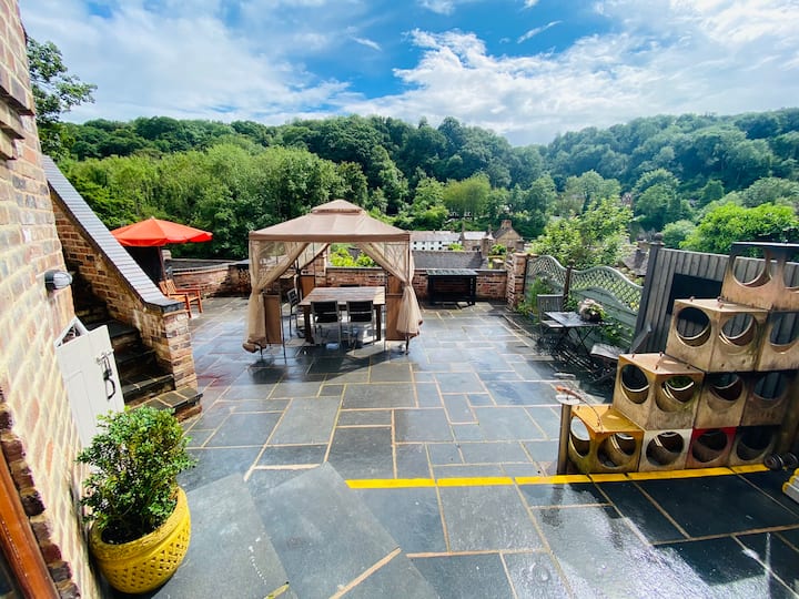 Stunning Apt Huge Terrace Views Of The Ironbridge - Telford