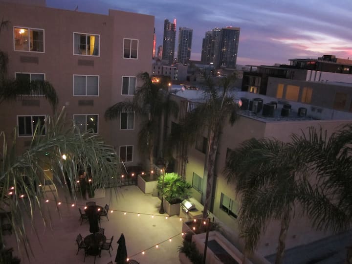 Great Top-floor Little Italy Condo - San Diego, CA