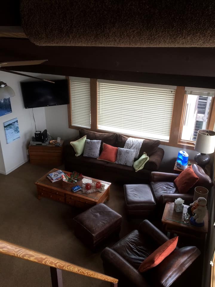 Awesome Top Floor Unit!great Views. Walk To It All - Snowmass Village, CO