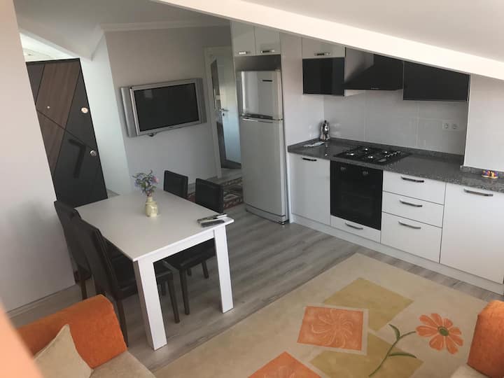 Fethiye Tatil Cennetinde Merkezi Lokasyonda Evimiz - Fethiye