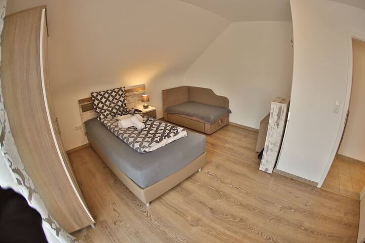 Gemütliches Modernes Zimmer In Eggenstein Kit Nord - Karlsruhe
