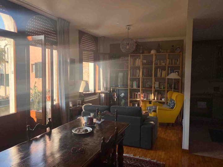 Casa Accademia Orange With Air Conditional System - Venecia