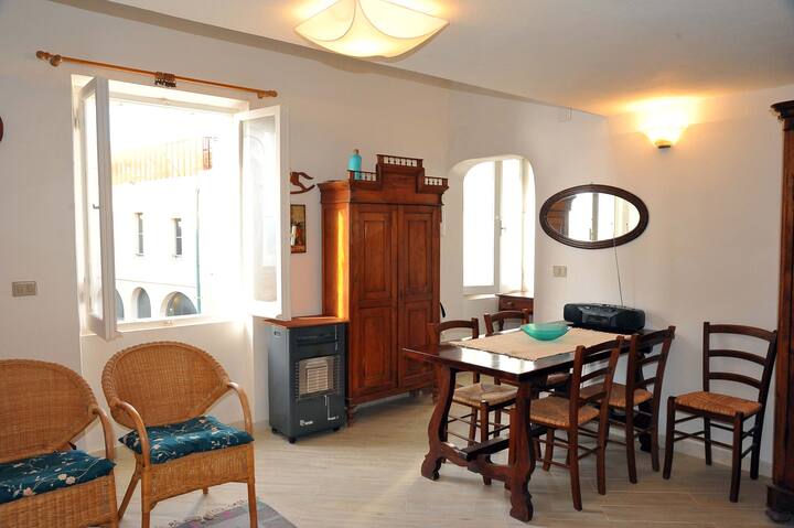 Small, Cozy Apartment, Sea View, Old Town - Alghero