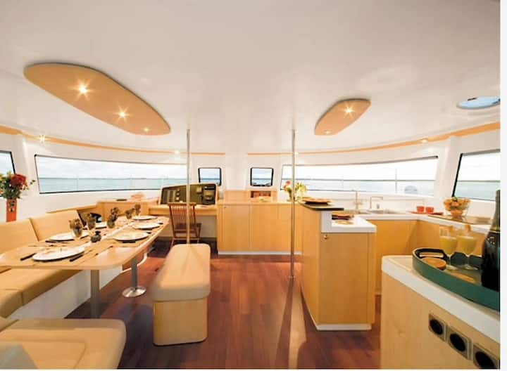 Croisière De Rêve,  Catamaran Privé, Tout Inclus! - Granada