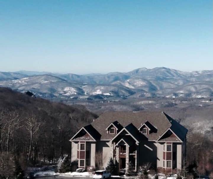 *Snow And Slopes Open*hot Tub With Mountain Views - Sugar Mountain, NC