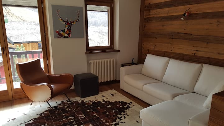 Beautiful Downtown Apartment On The Slopes - Valtournenche