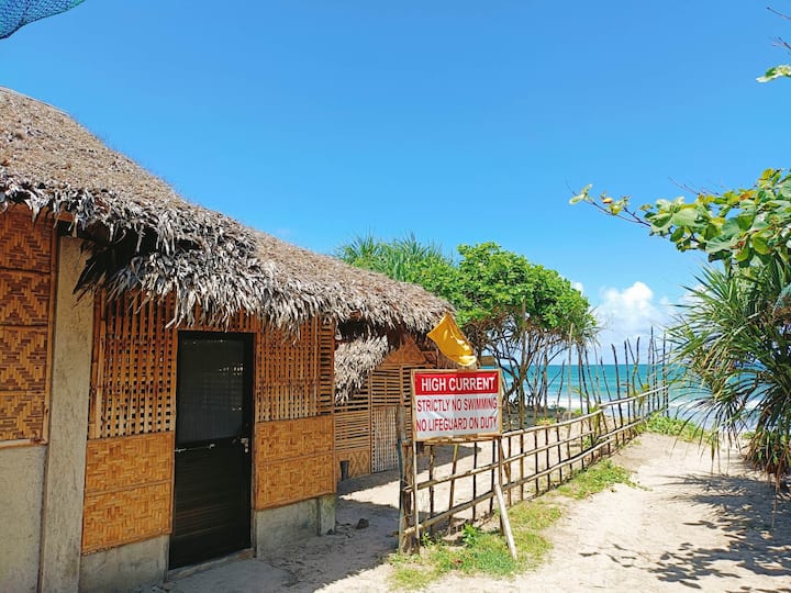 Dagat-dagatan Beach- Cottage House Gubat - Gubat