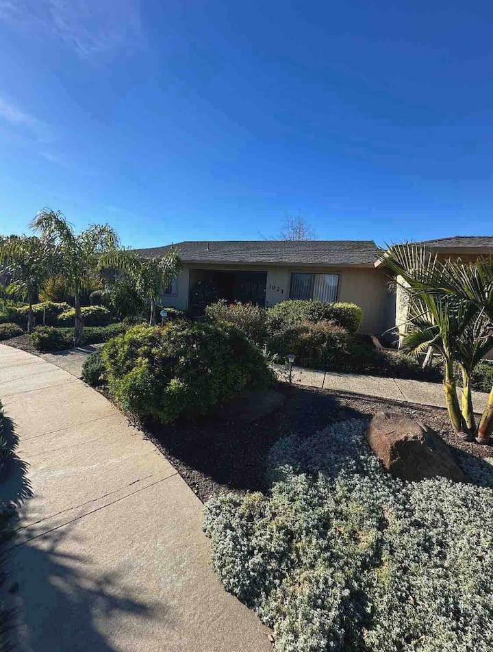 Mi Casa Su Casa In South Salinas - Salinas