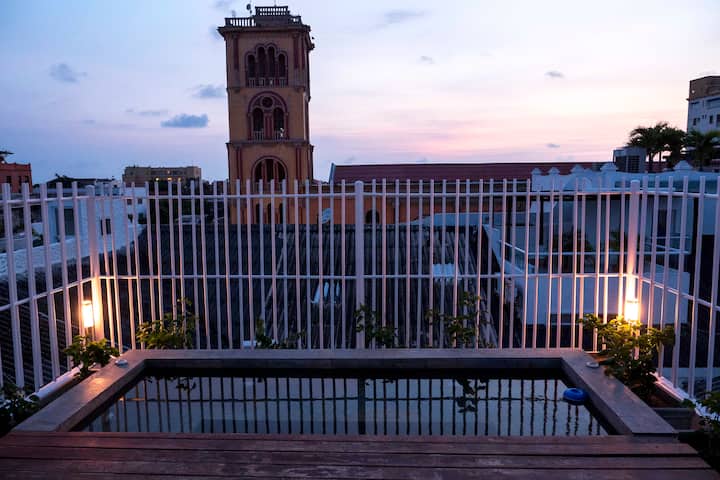 Hidden Gem W/rooftop In The Heart Of The Old City - Cartagena, Colombia