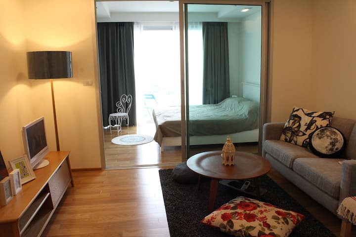 Best Nr Chatujak, Mrt, Bts Free Wifi&fnetflix - Thailand