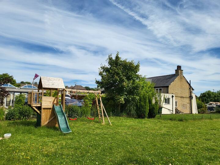 3 Bedroom Cottage Barn Conversion In A Farm Site - Lancashire