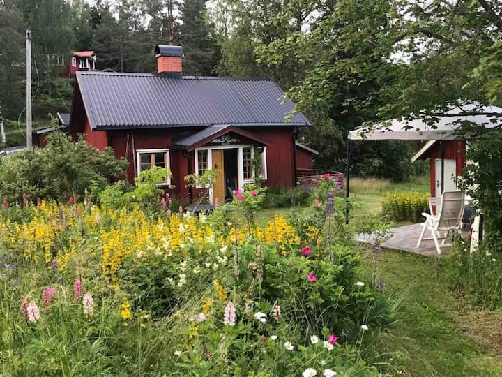 Torp I Dalsland Med Egen Sjö Och Brygga - Ed