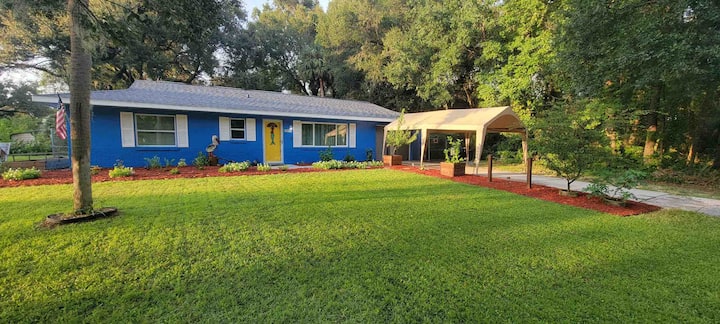 Crystal River Getaway, Fish, Manatees, Relax! - Crystal River, FL