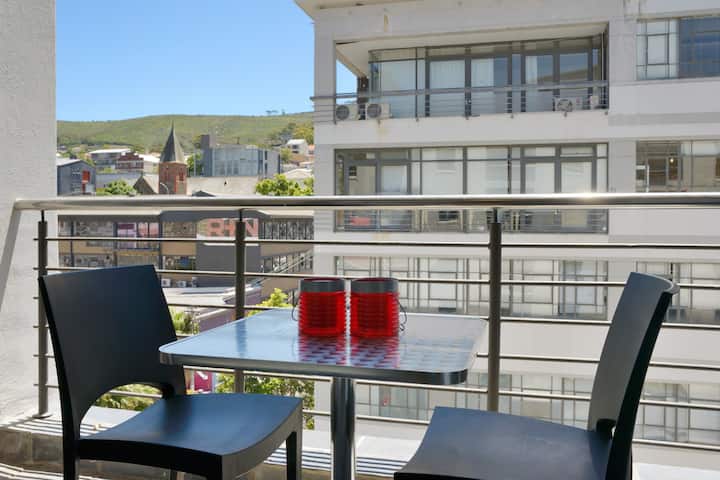 Modern Luxury 2 Bed City Apartment - Cape Town
