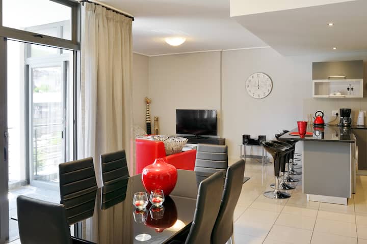 Modern Luxury 2 Bed City Apartment - Le Cap