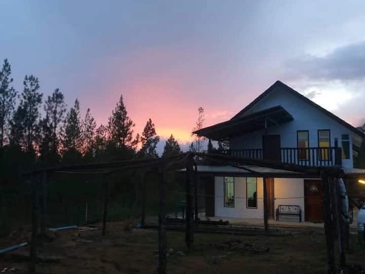 Gathring Village {聚友园度假村} - 10 Pax - Kundasang