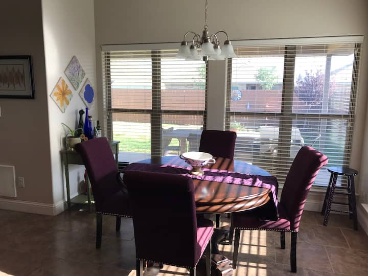 Comfortable Shared Home Queen Bed - Lubbock, TX