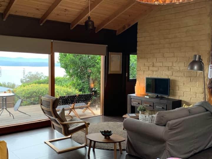 Adobe Abodes Honeymoon Cabin Views/fireplace/bfast - Mallacoota