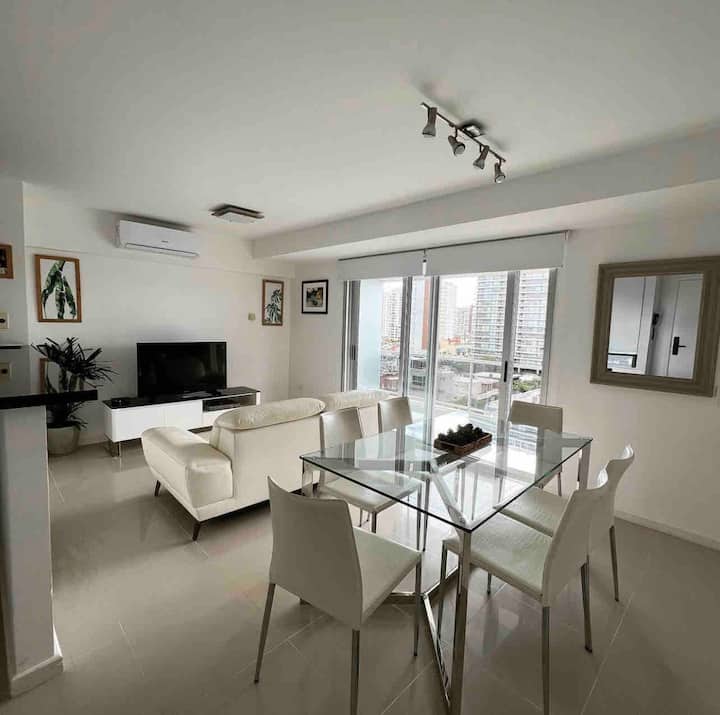 Apartamento De Dos Dormitorios En Arenas Del Mar - Punta del Este