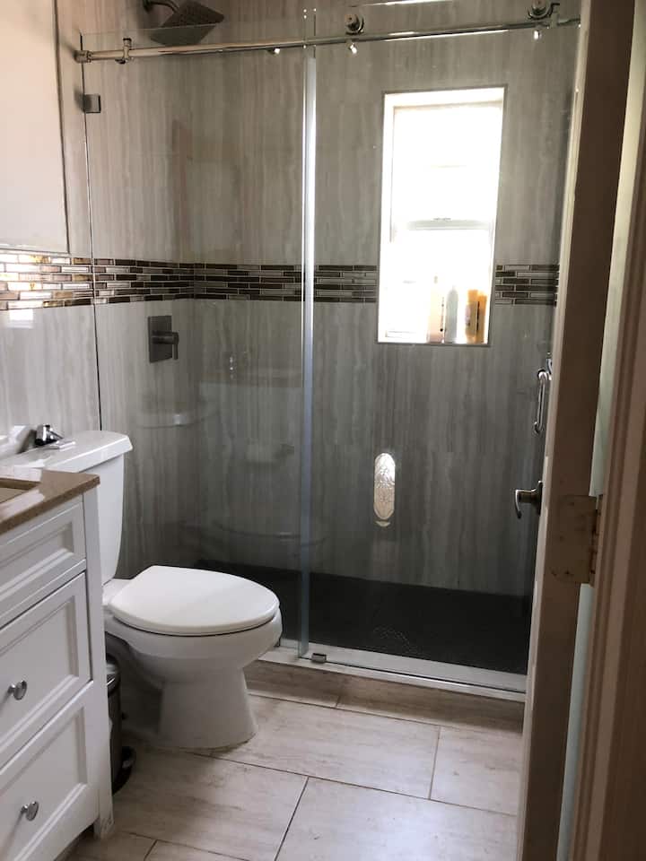 Casa Galapagos - Fountainbleau, FL