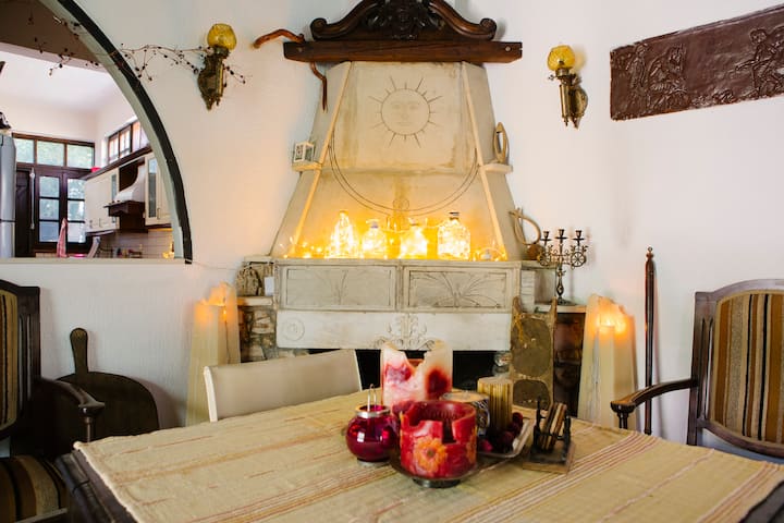 Ζούμπερι- Παραδοσιακή κατοικία 'Χρυσή" - Неа-Макри