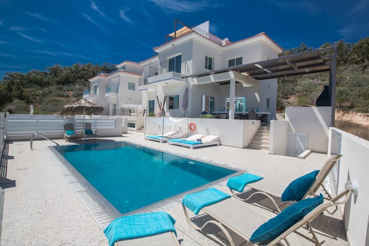 Sunset Luxury 6 Bedroom Villa With Swimming Pool - Ayia Napa