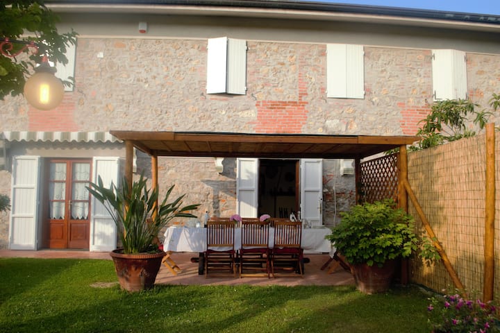 Il Casale Di Giovanna - Viareggio