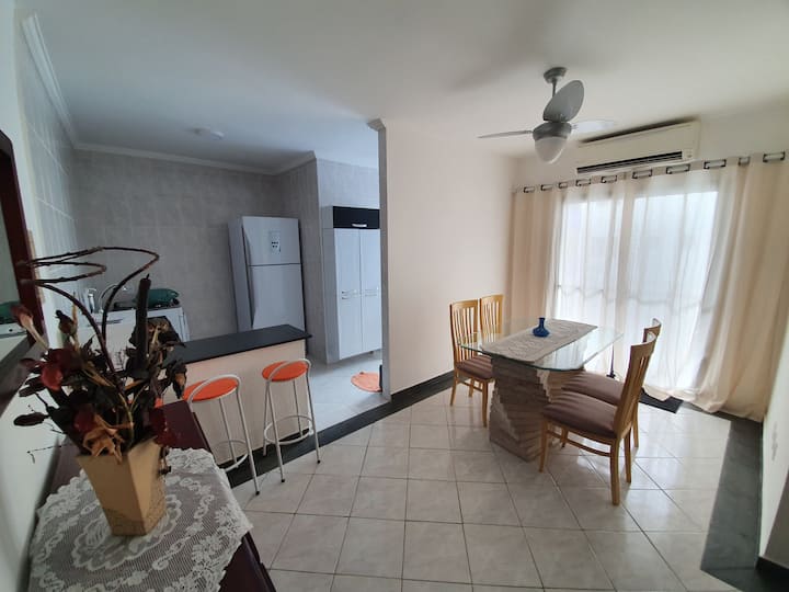 Confortável, Próximo à Praia Com Vista Para O Mar. - Bertioga