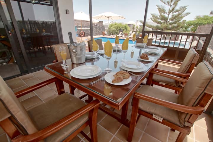 Villa De Lujo De 3 Camas Con H / Piscina H / Bañera Wifi Gratis Y Aire Acondicionado Completo. Un Paseo A La Playa - Puerto del Carmen