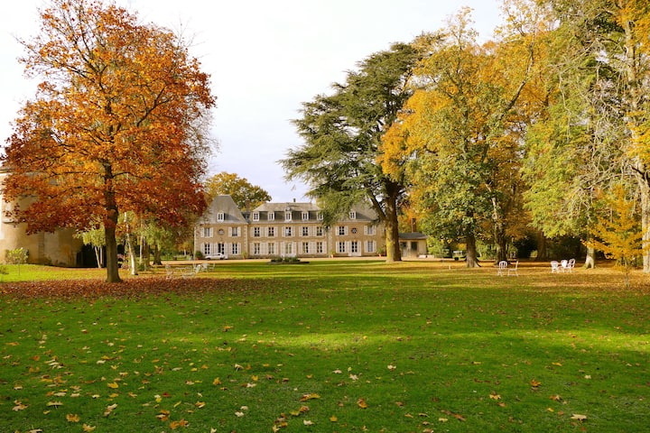 Château De Bouthonvilliers à 1h30 De Paris - Châteaudun