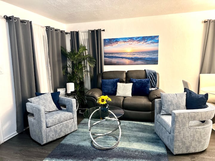 ❤️King Size Bed ❤️ Home Away From Home - Huntington Park, CA
